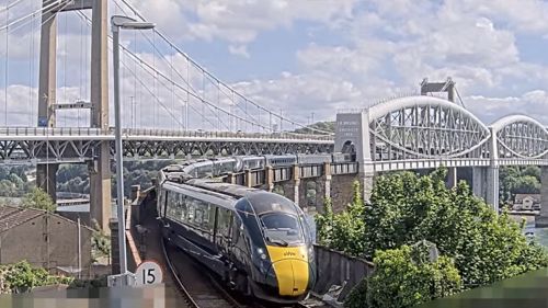 Live Webcam View of Royal Albert Bridge, Saltash, UK
