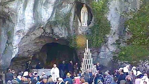 Webcam HD Stream of Notre-Dame de Lourdes, France