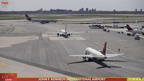JFK International Airport Live plane spotting HD Webcam, NY, USA