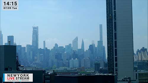 The NYC Skyline Manhattan webcam is visible from Long Island City, NY, USA