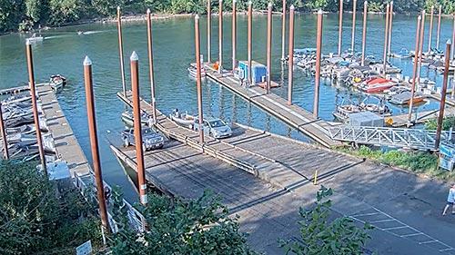 Live Webcam Boones Ferry Marina, Oregon, USA