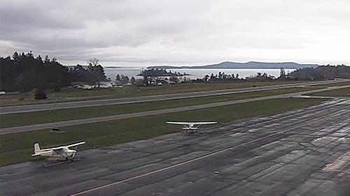 Live Streaming Webcams of Airports around the globe